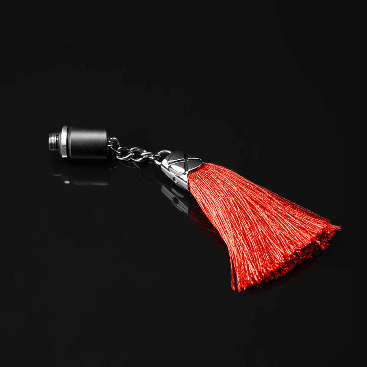 Armored Tassel Silver Black – Sabertrio