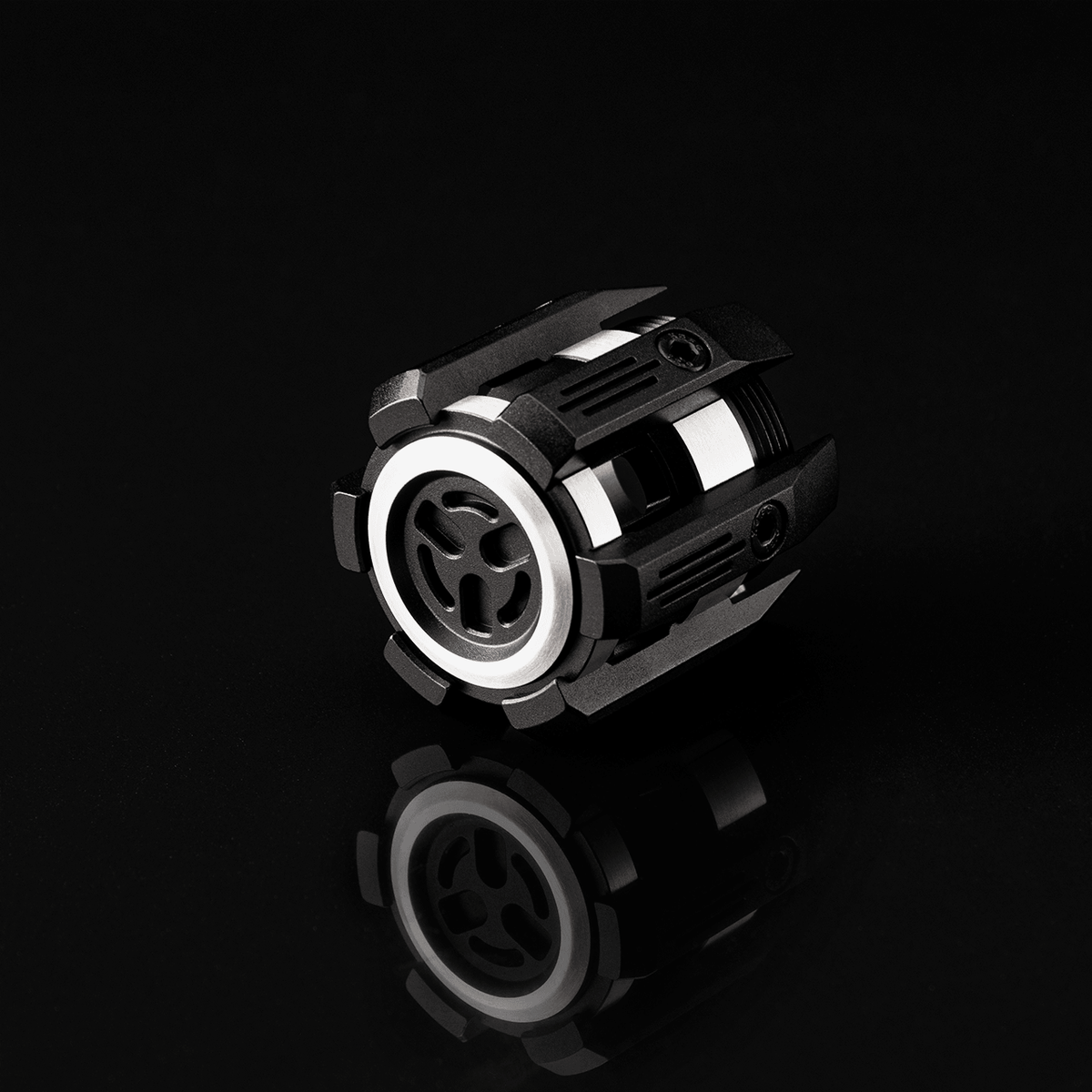 Krosgaard Pommel Silver Black – Sabertrio