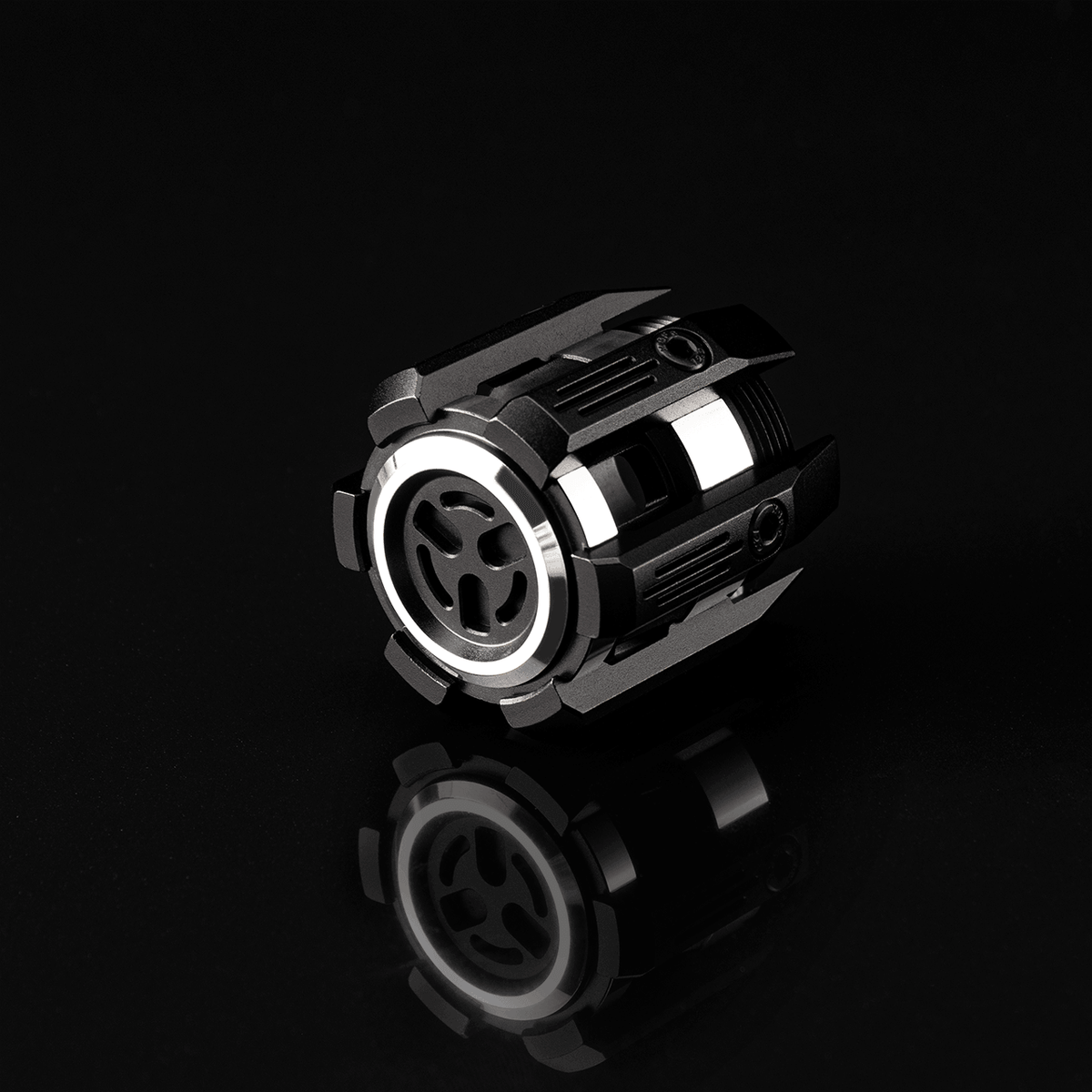 Krosgaard Pommel Silver Black – Sabertrio